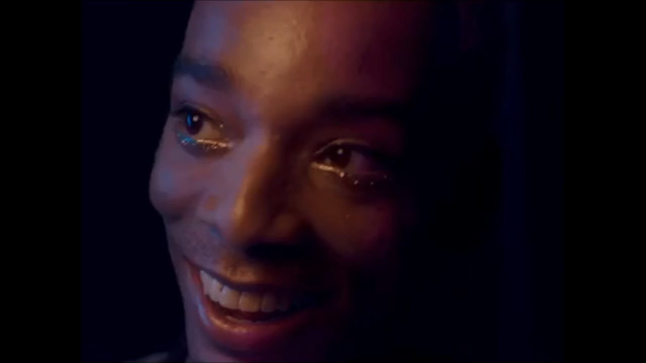 Batty Boy (трейлер) - YouTube