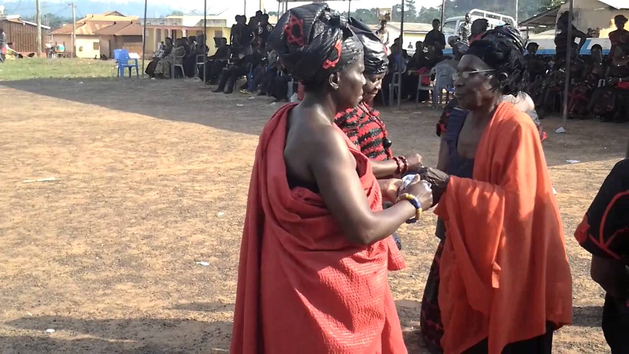 Exhibiting the true way of Africa funeral.... - YouTube