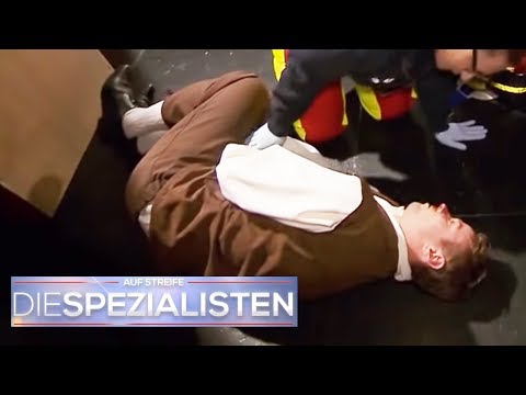 Krasser Tritt in die Eier! Steht er auf seine Freundin? | Die Spezialisten | SAT.1