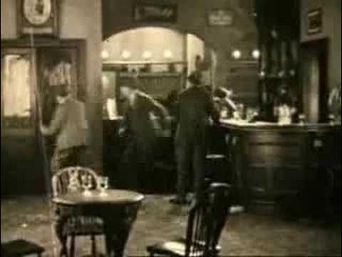Alfred Hitchcocks - THE LODGER-1927 - the mob scene - YouTube