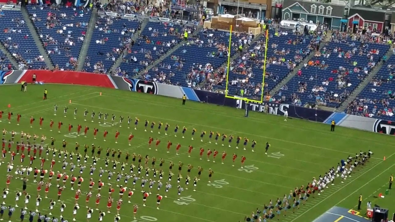 Westview Cheerleaders at halftime of Tennessee Titans game - YouTube