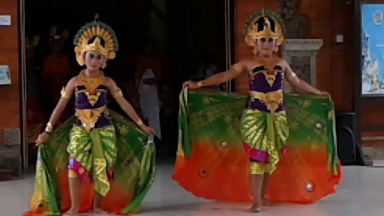 GEK AYU Ananda Putri, Pentas Tari Merak Anjelo - YouTube