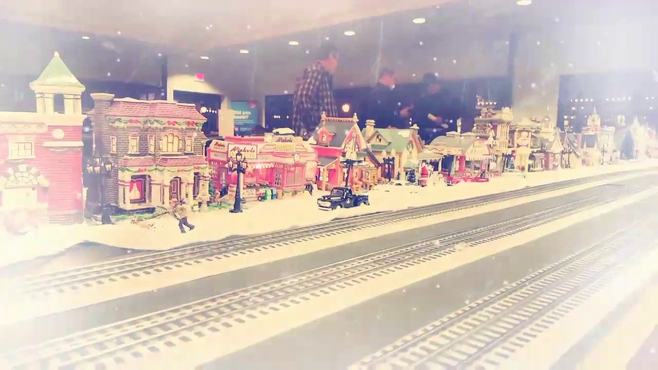 Glancy Trains at Holiday Nights 2016 - YouTube