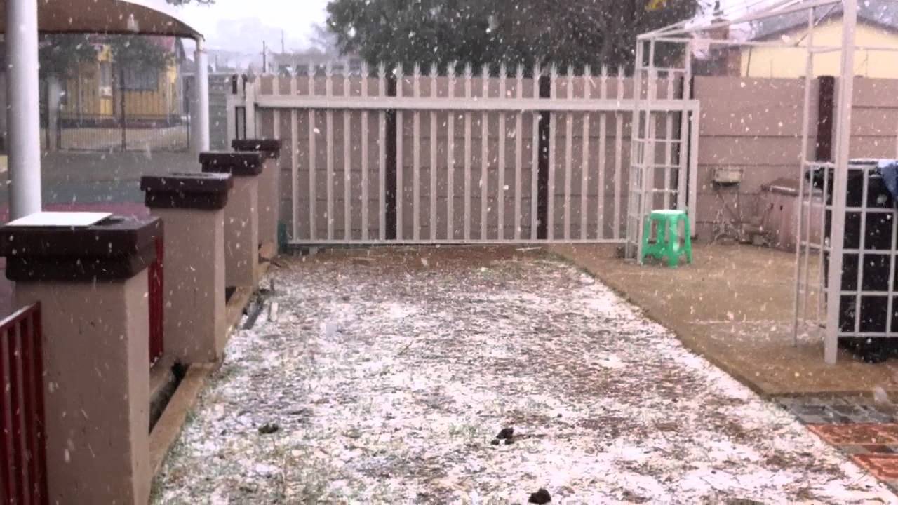 Snow in Jhb 2012 - YouTube