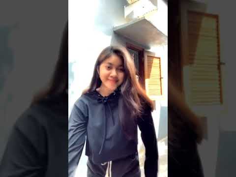tyassbabi cewek tiktok cantik seksi montok part 2