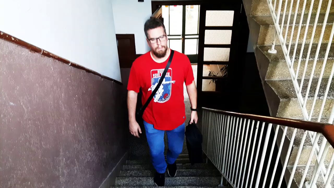 KUCNI STUDIO - YouTube