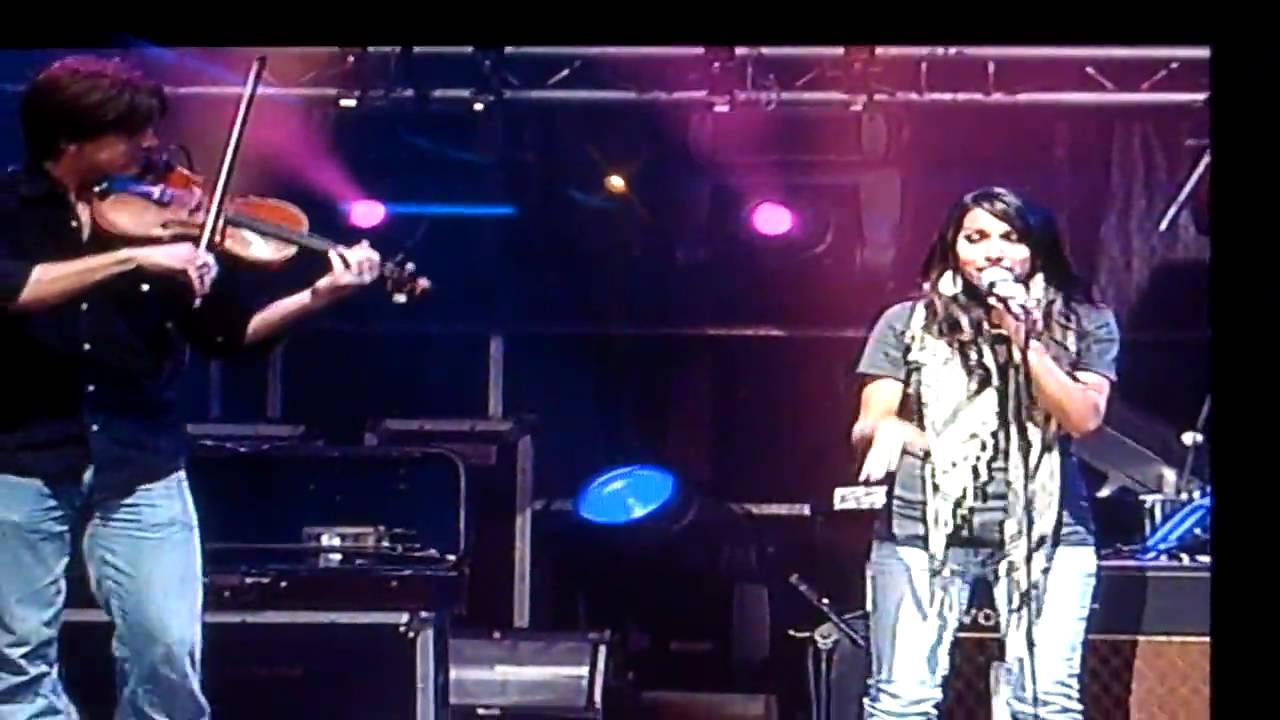 Like a Rose Live, Star De Azlan - YouTube