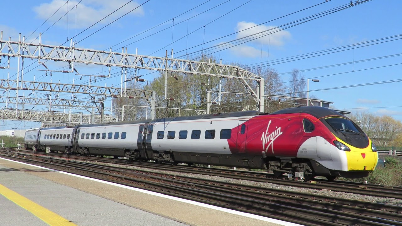 Class 390050 - 'Virgin Invader' - Virgin Pendolino - Crewe - 25.03.2019 ...