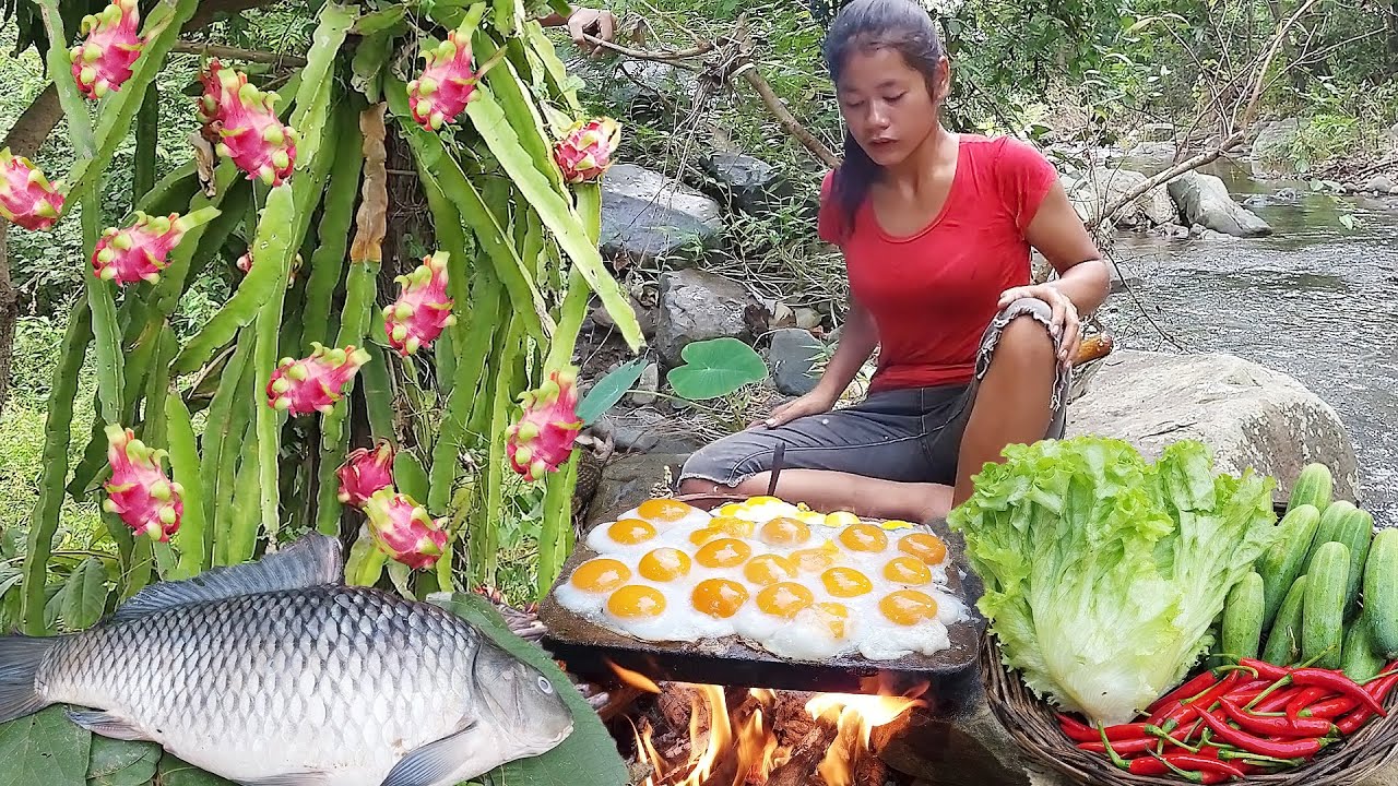 Yummy! Egg cooking on the rock, Fish burned in the ground so tasty food ...