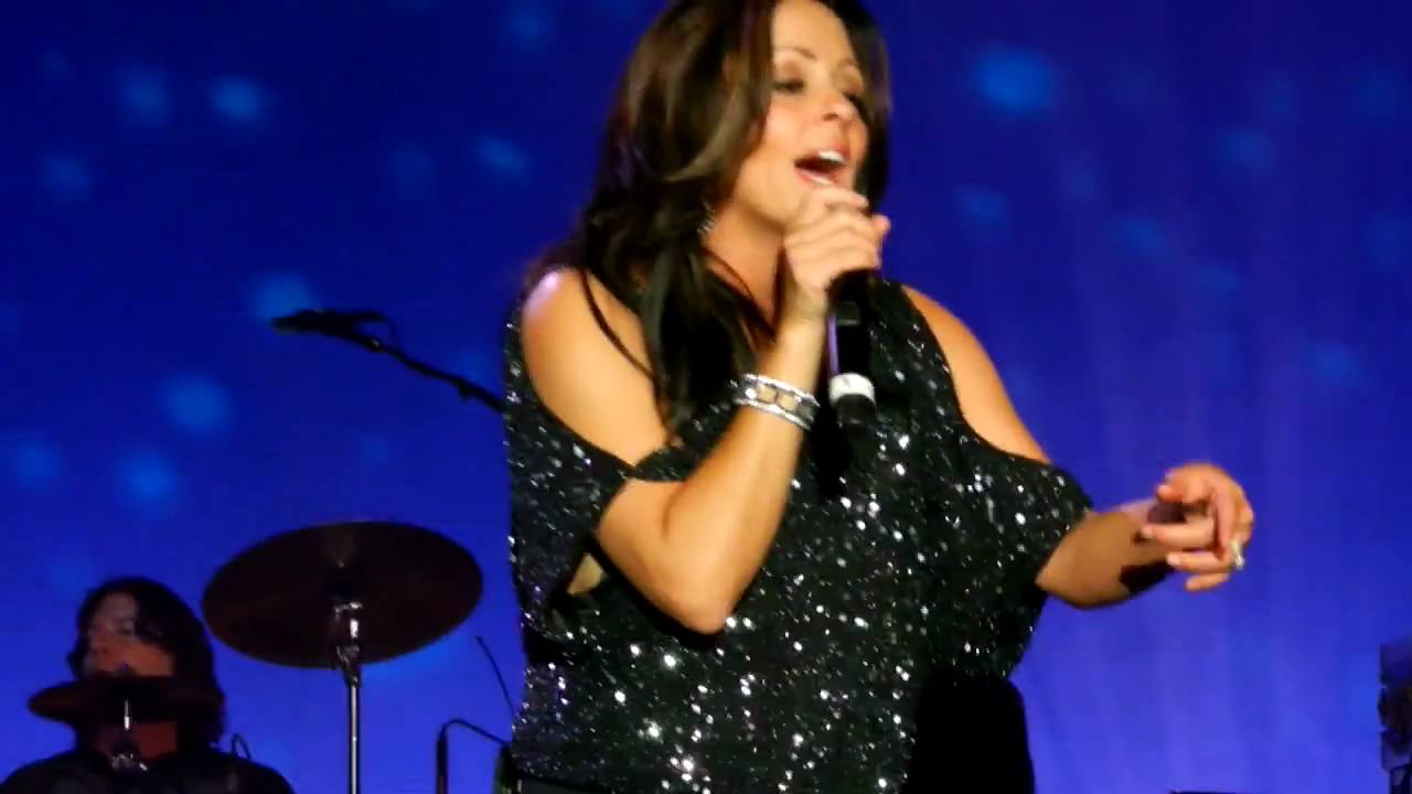 Sara Evans "Stronger" - YouTube