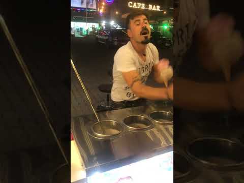 Çılgın Adam | Meşhur Dondurmacı