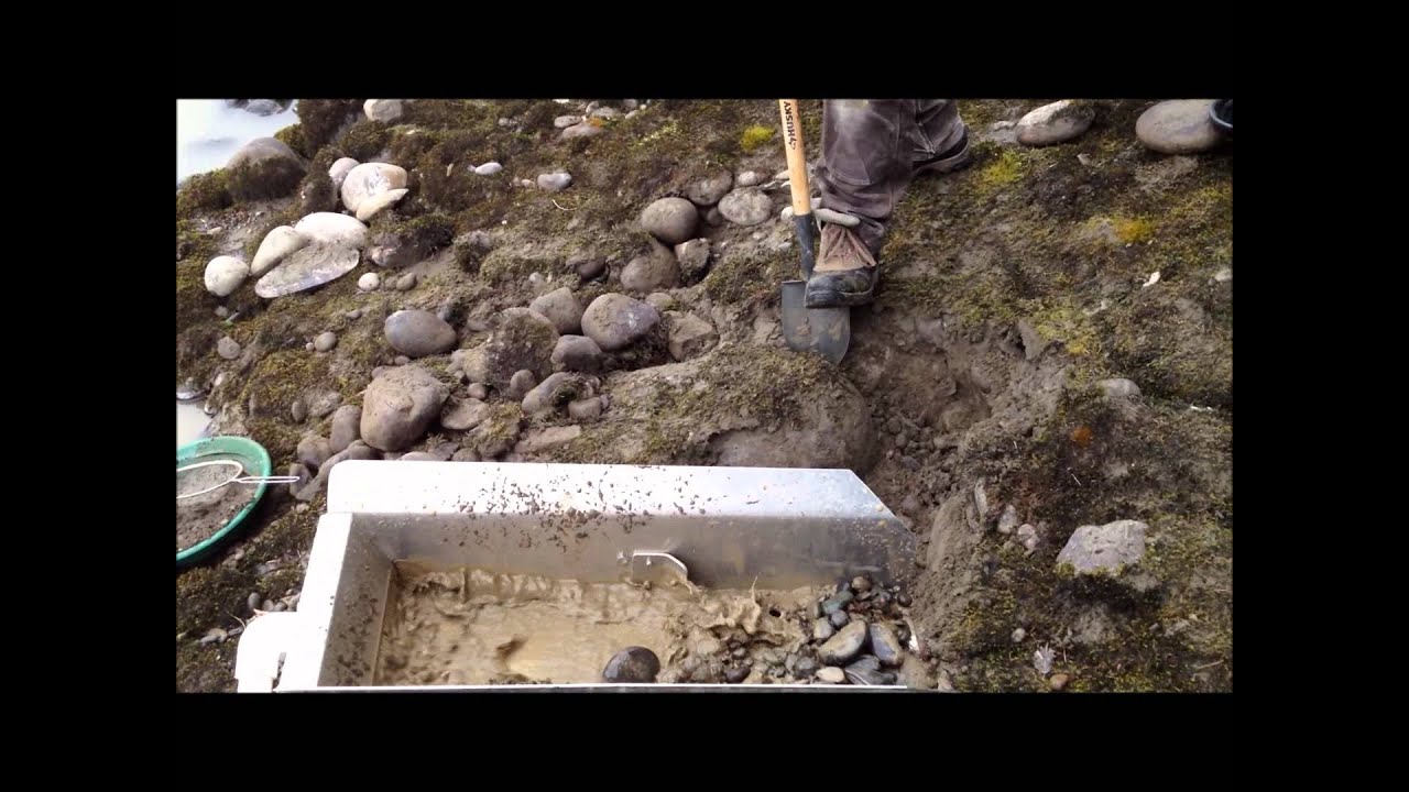 Highbanker with Gold Hog Matting - 1100gph electric pump - YouTube