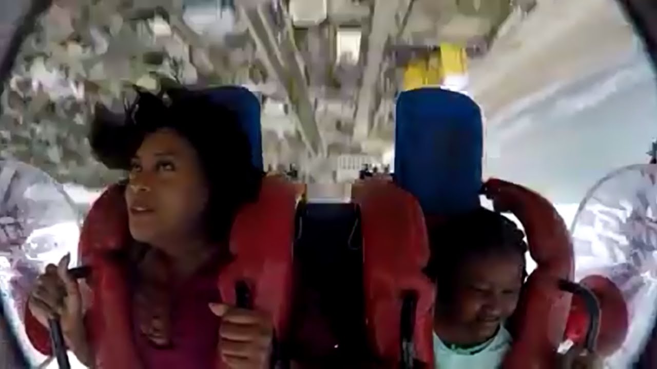 Woman Looses Her Wig On The Roller Coaster Ride - YouTube