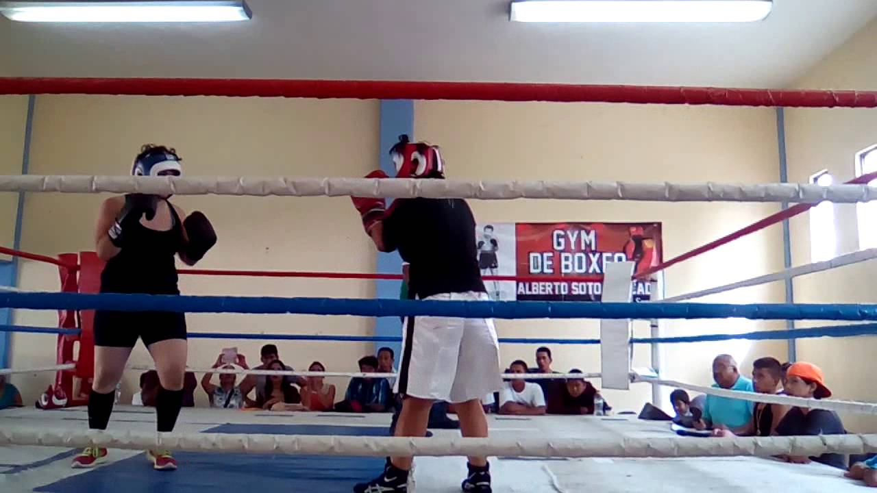 Box primer pelea 1 round - YouTube
