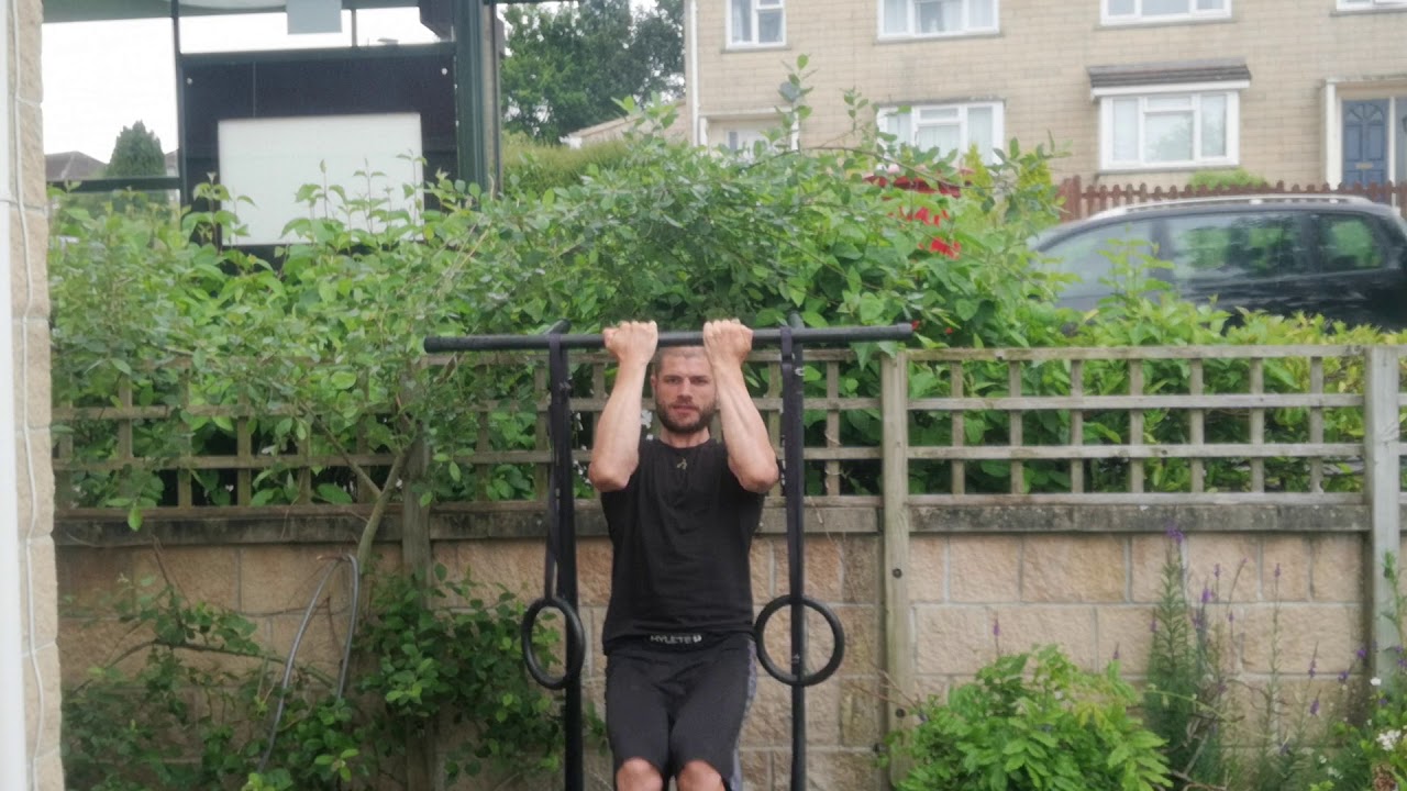 How To Perform Chin Up - Knee Raises - YouTube