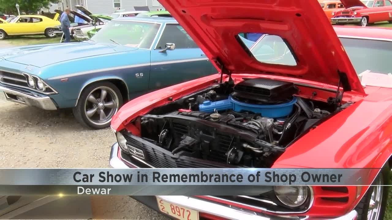 Dewar debuts first car show, in memory of local Iowan - YouTube