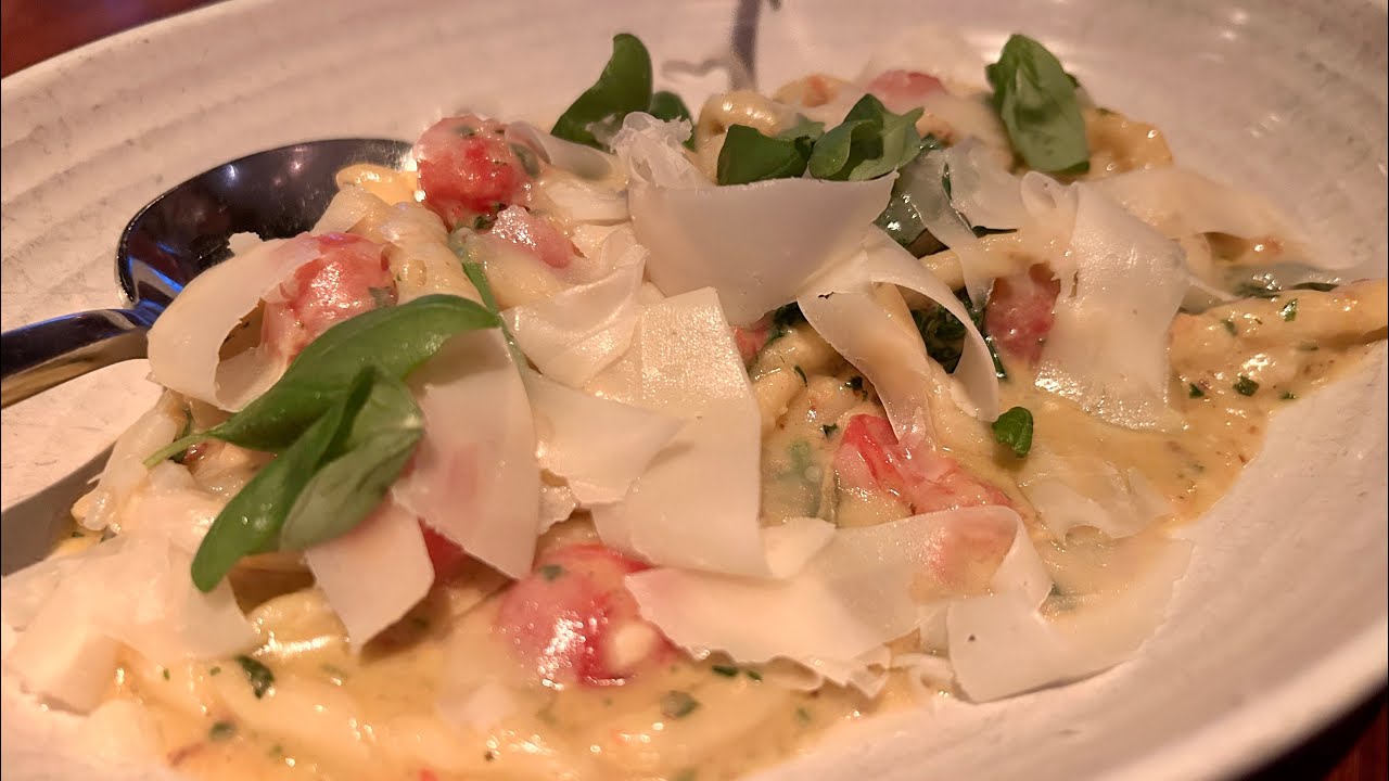 Handmade pasta: Felix Trattoria in Los Angeles - YouTube