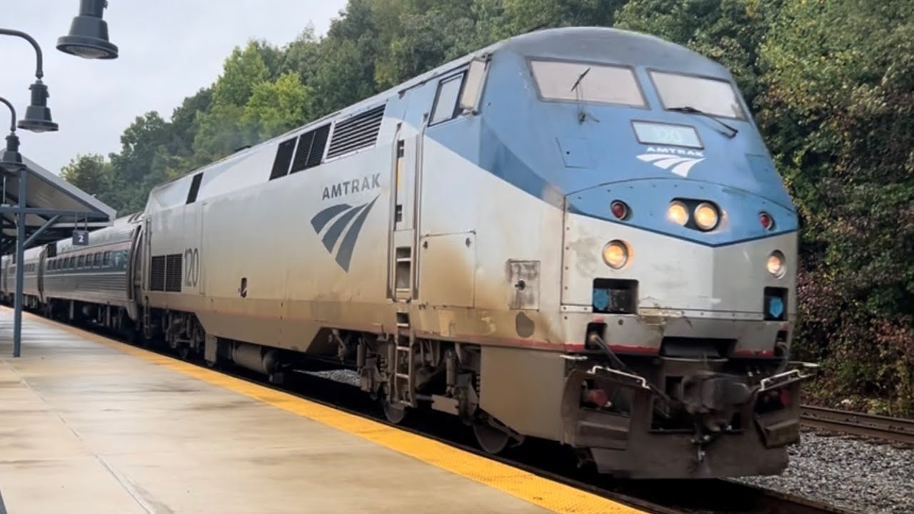 Amtrak #120 going northbound passing through Lorton VRE - YouTube