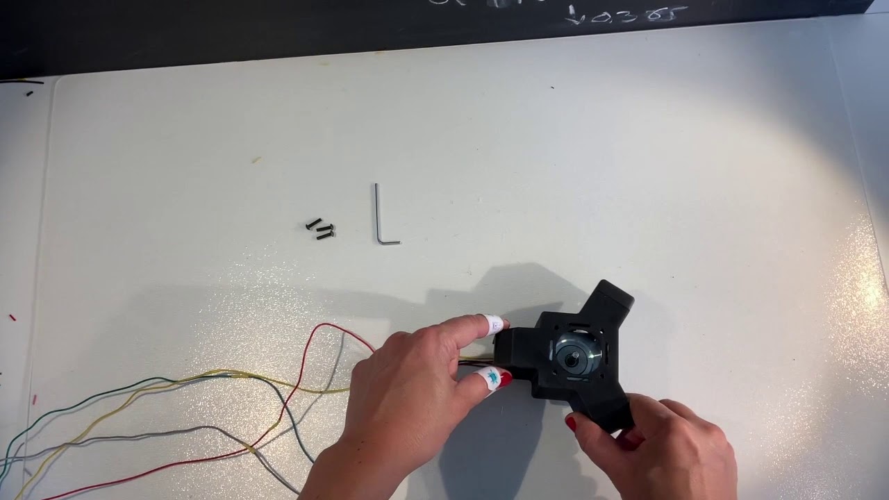 6. Mounting the motor hub - YouTube