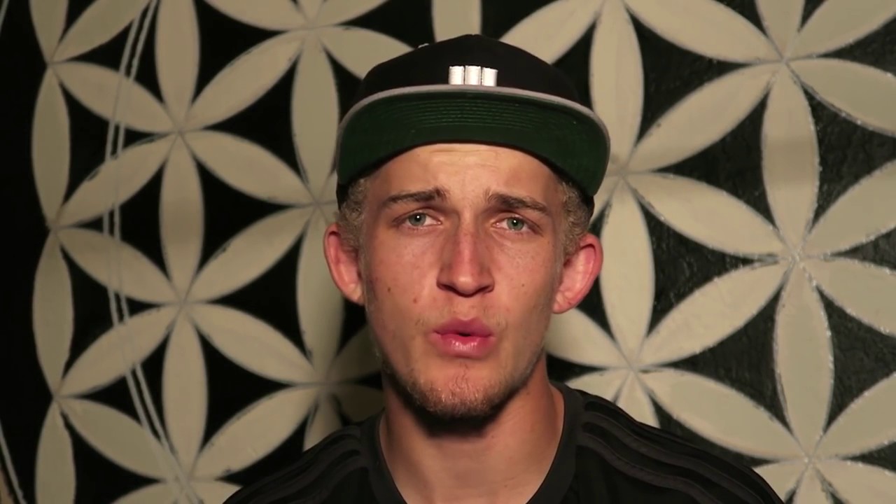 Garrett Ginner VS Nyjah Huston S K A T E - YouTube