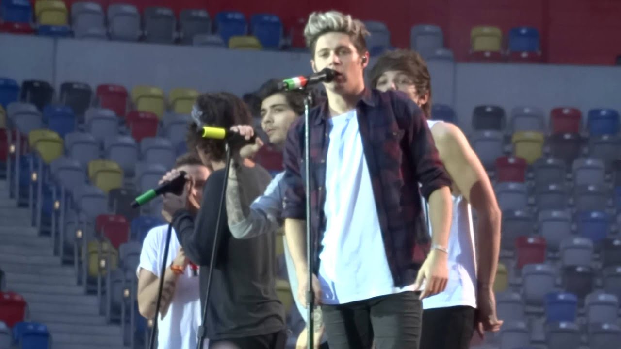 One Direction - Through The Dark - 02/07/2014 Düsseldorf - YouTube