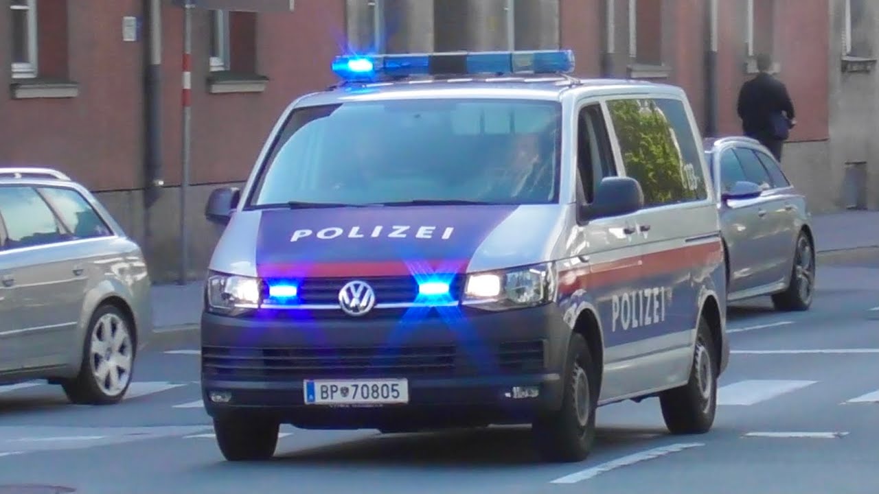 HGrKw Polizei Innsbruck - Einsatzfahrt - YouTube