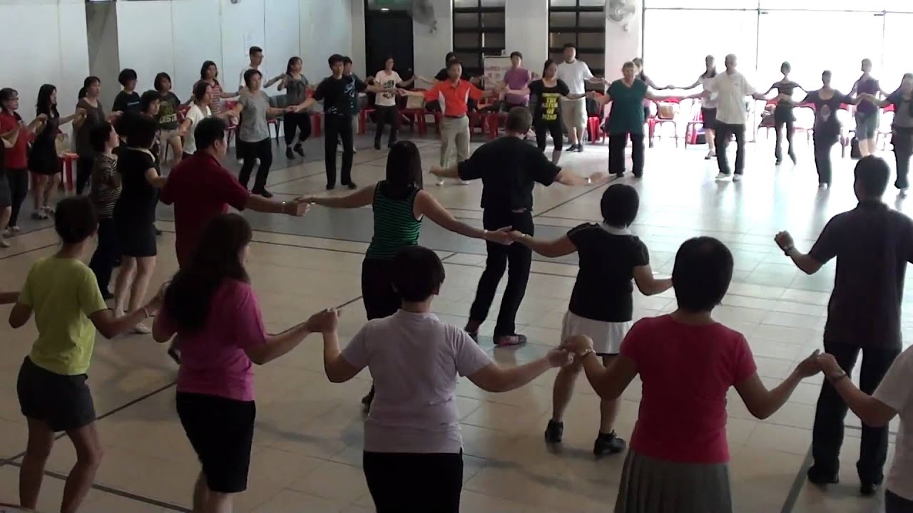 BAREFOOT GIRL Circle Dance with Choreographer Ira Weisburd @ 2011 FOLK ...