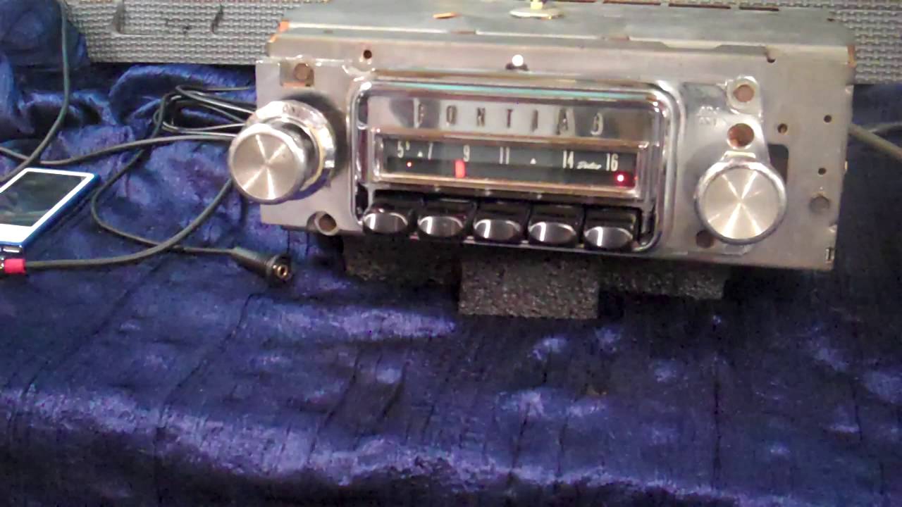 1966 Pontiac GTO original AM radio - YouTube
