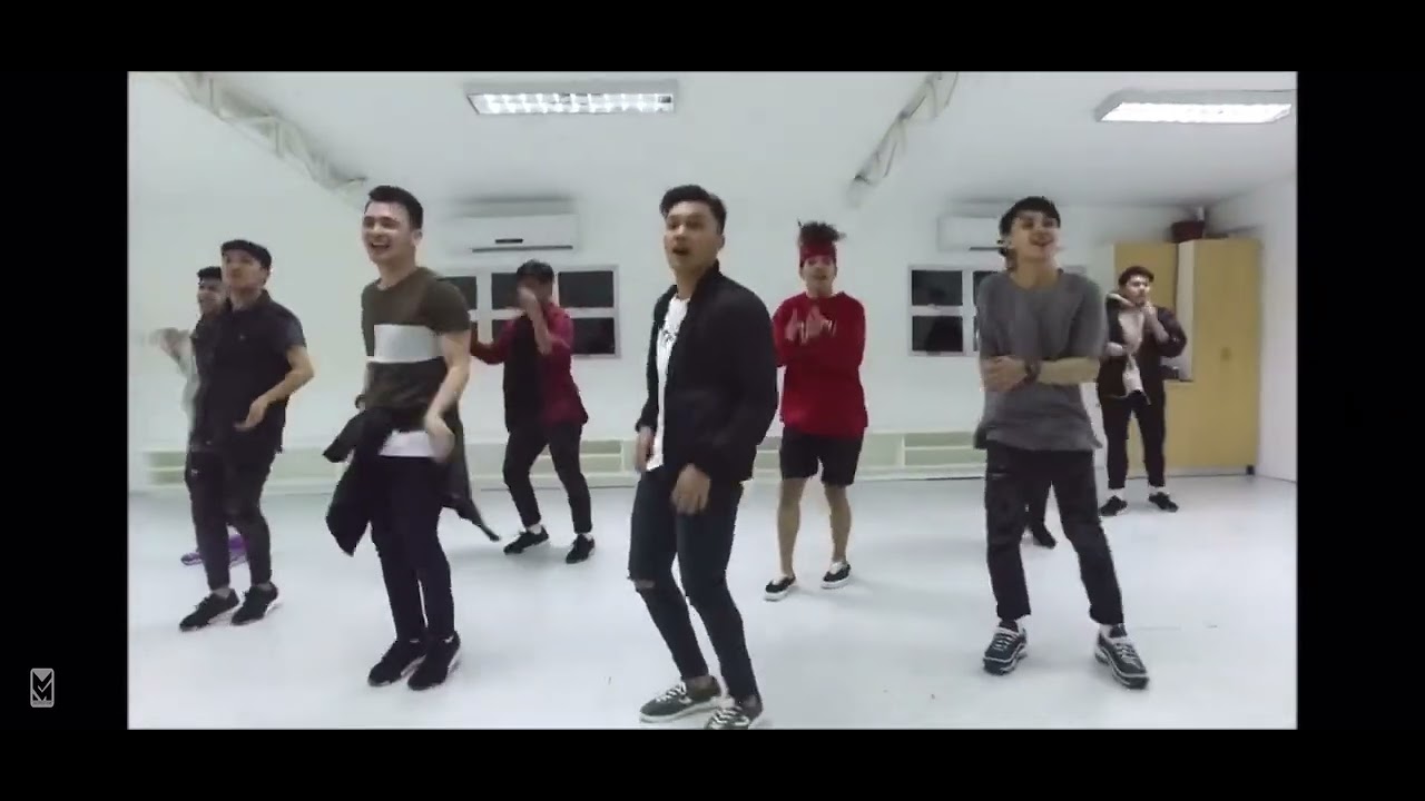 Larusso dance mirrored - YouTube