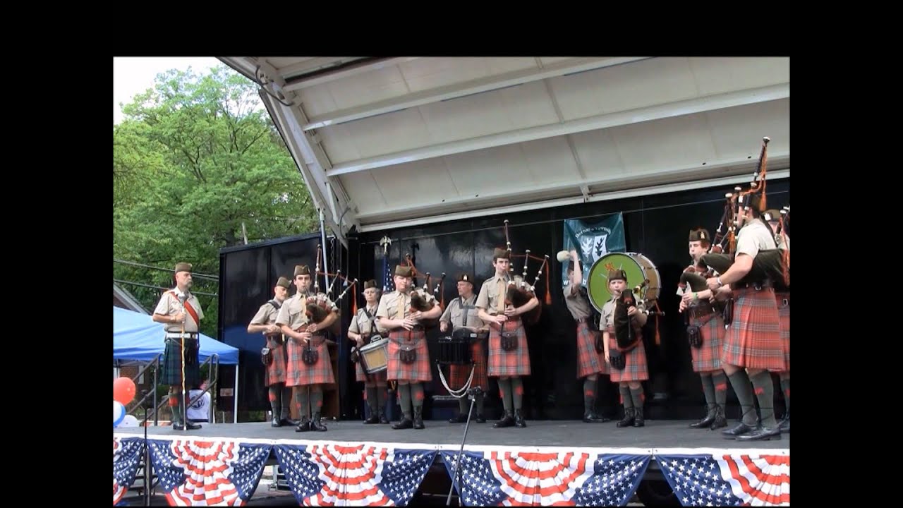 Rampant Lion Pipe Band 2011 Charter Day clip 3 of 3.wmv - YouTube