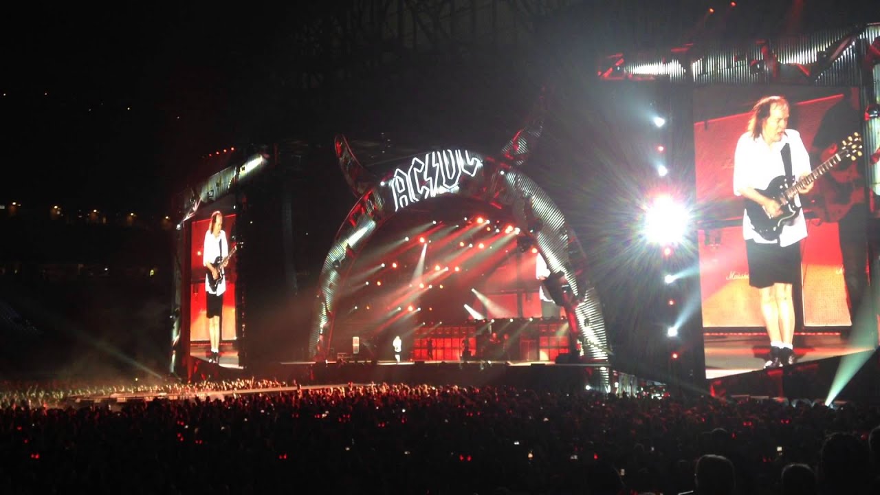 TNT listening to AC/ DC play TNT at Ford Field in Detroit, MI 9/8/15 ...