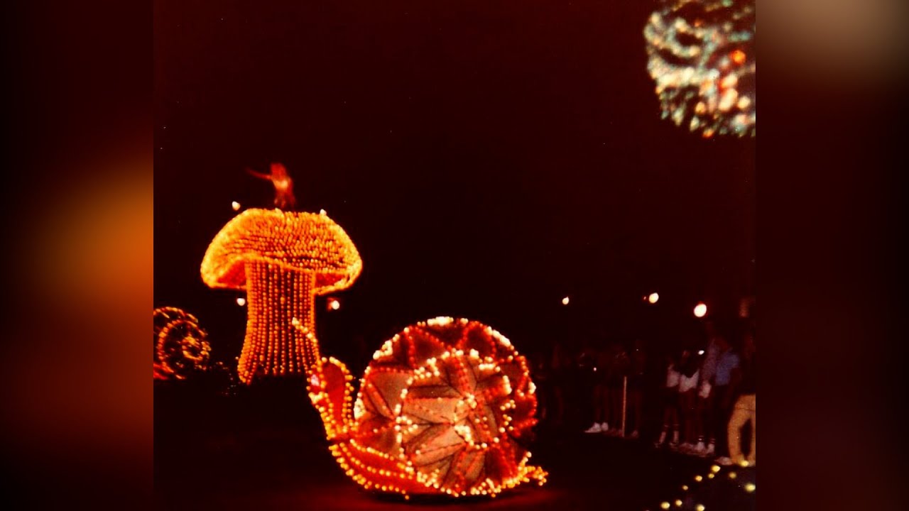 Walt Disney World's Main Street Electrical Parade 1985 Soundtrack with ...