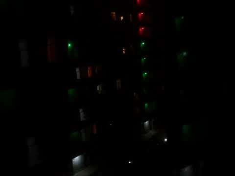 Bakidan binalardan fit sesi yayildi. Haqli olaraq etiraz edən vətəndaşa halal olsun