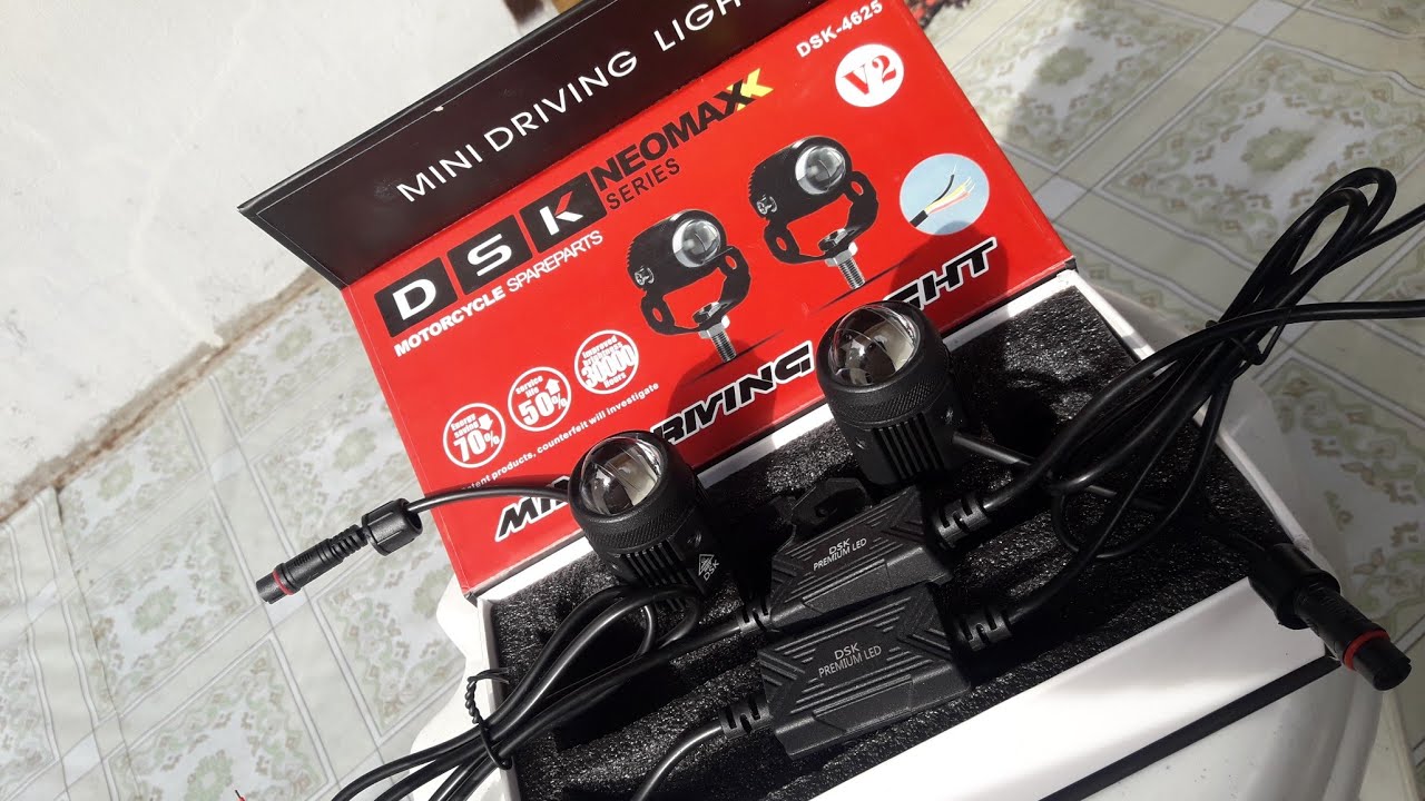 DSK Neomax Mini Driving Light V2 4 Wires installed on Kawasaki Rouser ...
