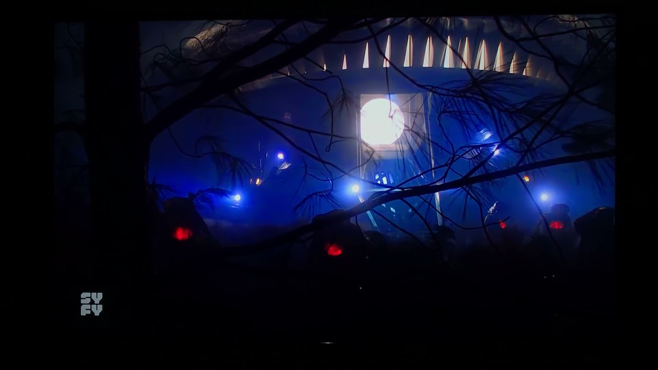 E.T., The Extra- Terrestrial (1982) - Opening and Chasing scene - YouTube