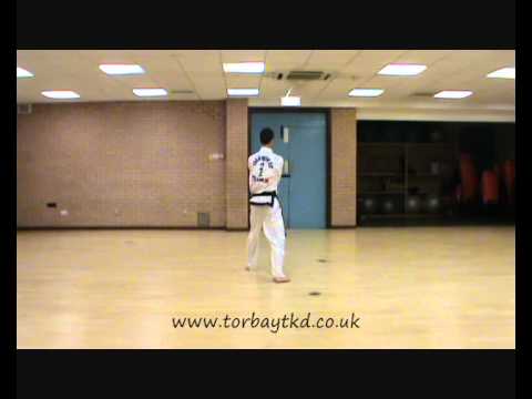 Pattern Choong Moo Tul - ITF Taekwondo - Torbay TKD - YouTube