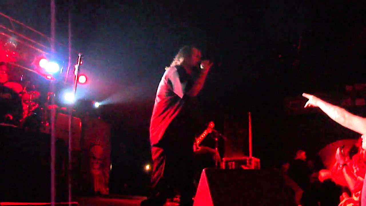 Saliva- Click Click Boom The Hanger 2011 - YouTube