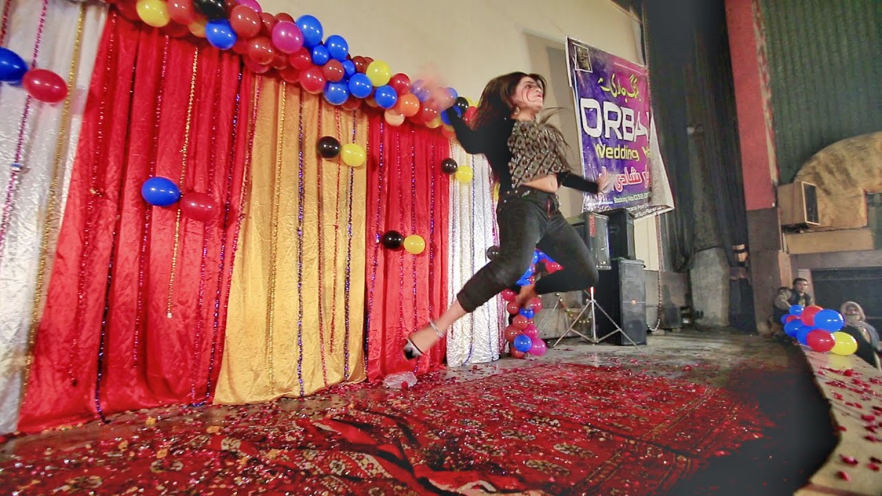 Alisha 007 Trending Mast Dance In Stage Show - YouTube