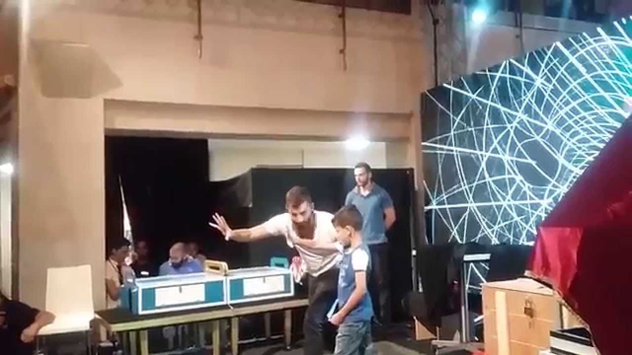 Magic Show Taj Mall Amman Jordan - YouTube