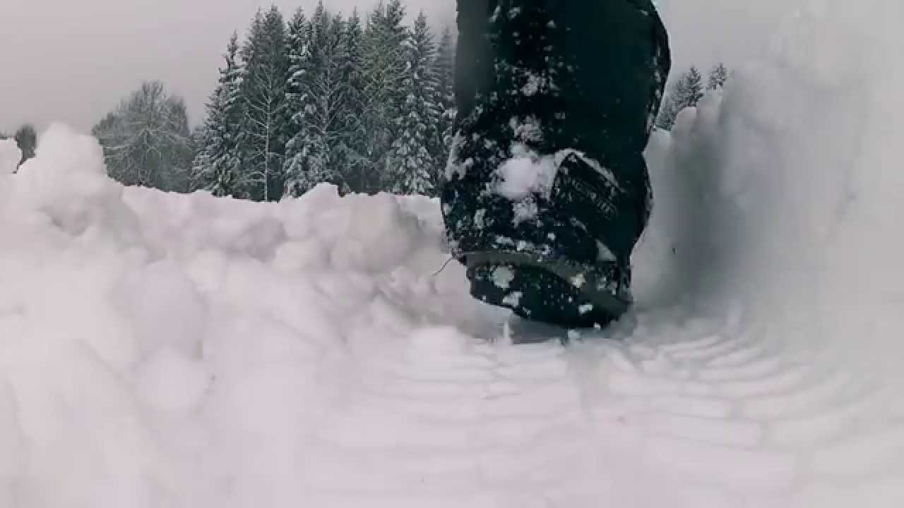 Jeep Commander snow fun - YouTube