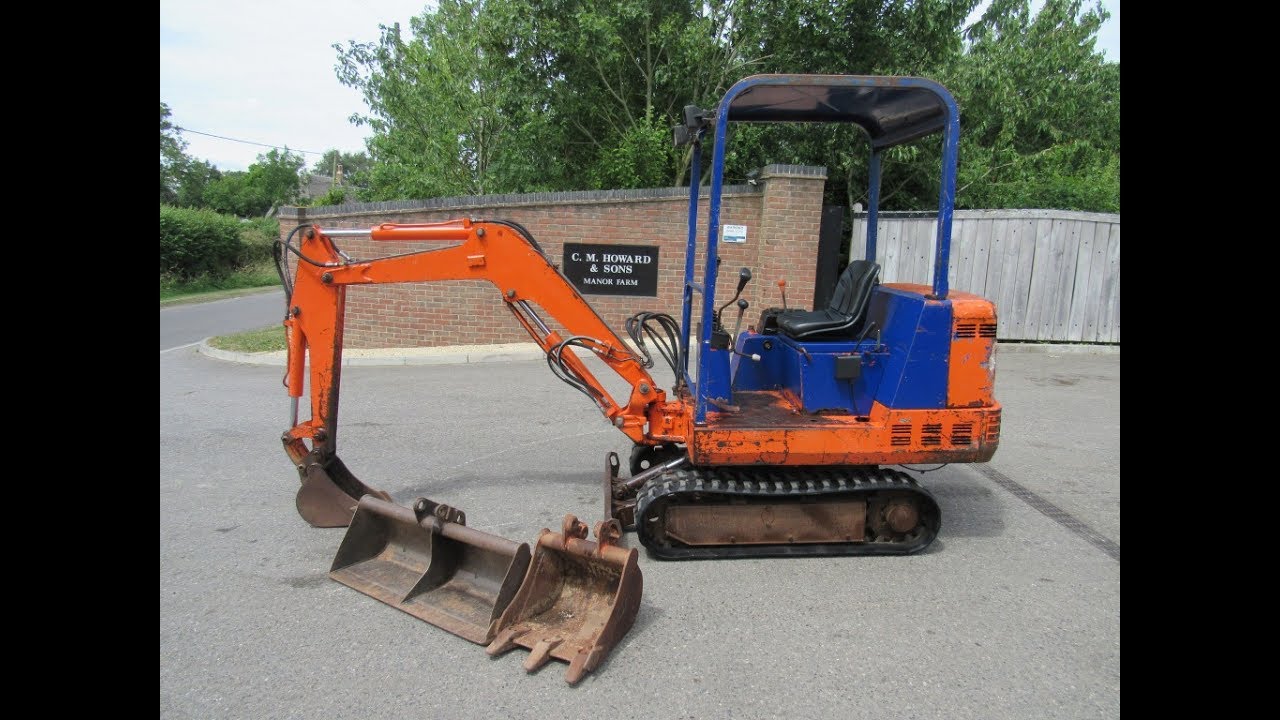 PEL JOB MINI DIGGER WALKROUND - YouTube