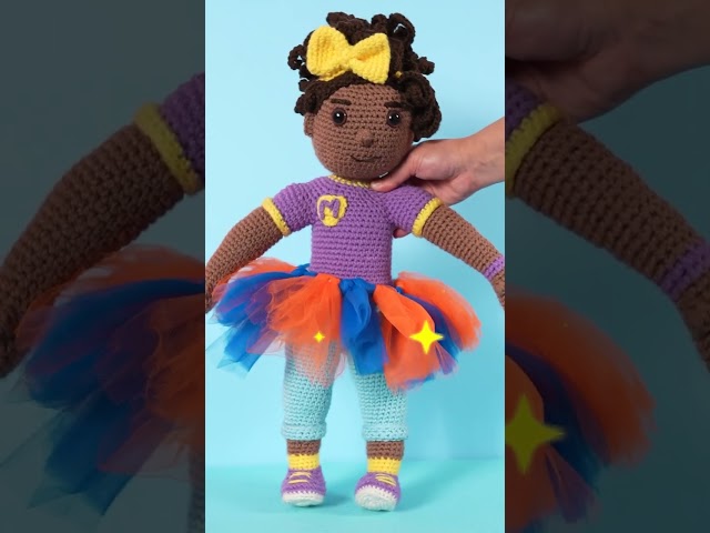 Blippi’s Arts & Crafts Class 🎨 Make a Blippi Face with Ice Cream Sticks ...