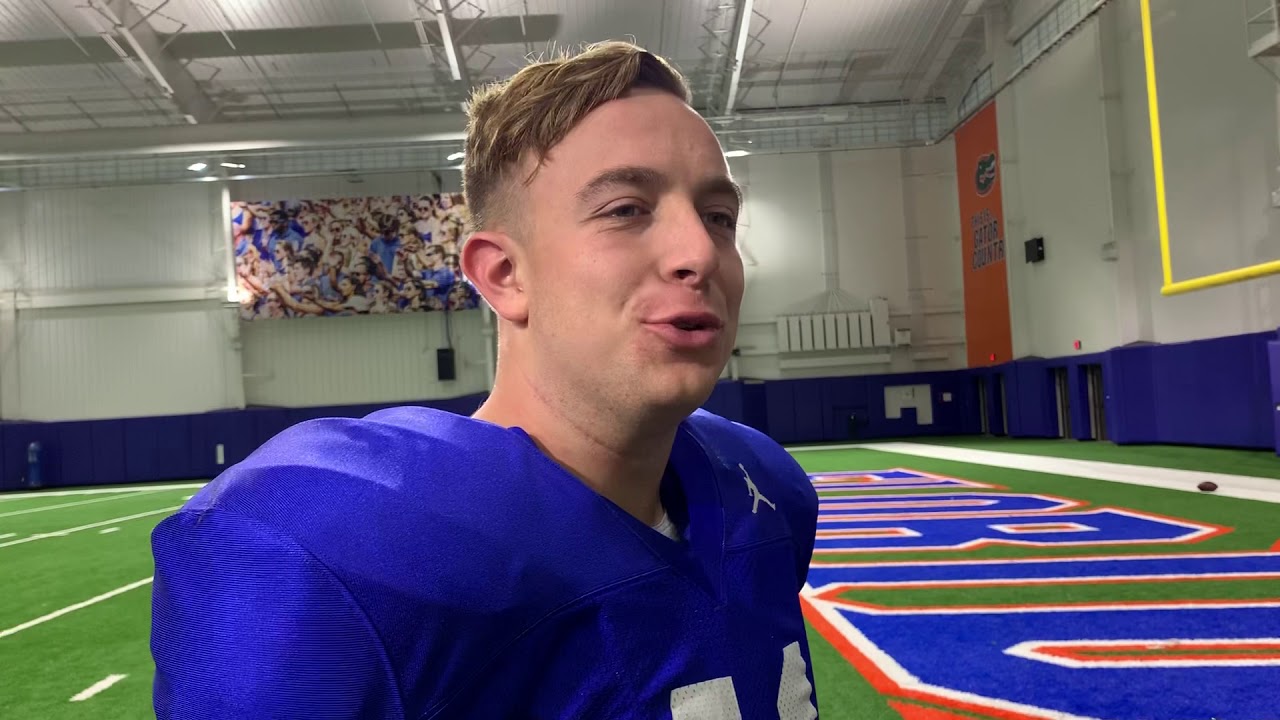 Ryan Farr bringing some fun on the Florida sideline - YouTube