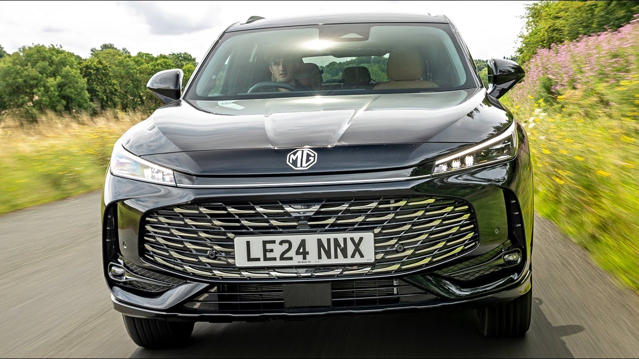 New MG HS SUV 2025 | Exterior, Interior, Powertrains & Trunk - YouTube