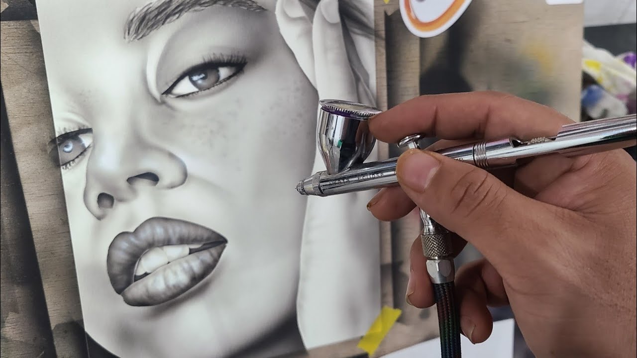 How to Airbrush Woman's Face Monochrome - YouTube