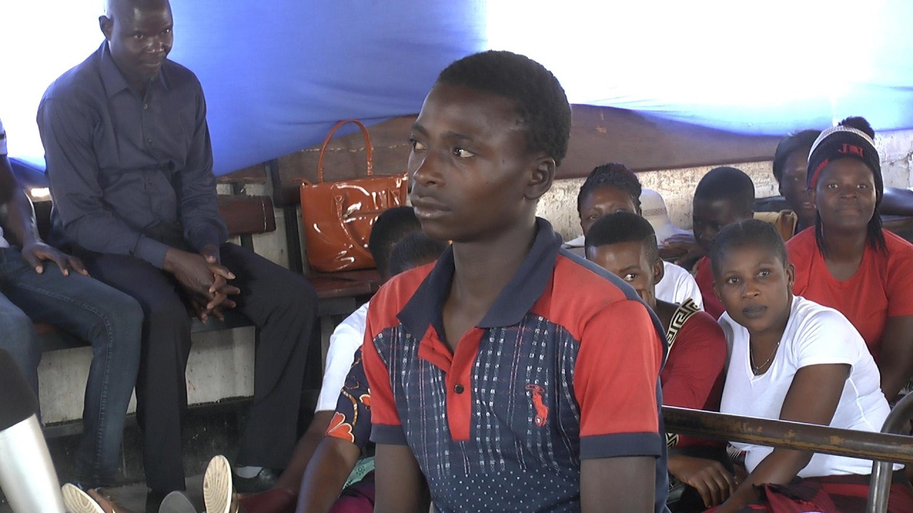 CHIEF BUSHU KWABATWA CHIKOMBA AMA 2K NE CHEMBERE NDIRI KUGARA BOE NE ...