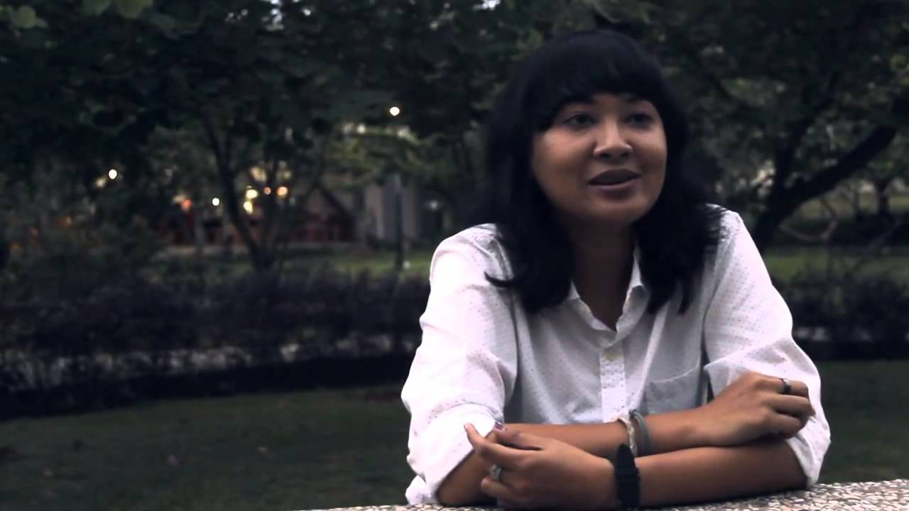 WomanID w Ikhaputri Widiantini Cosmopolitan - YouTube