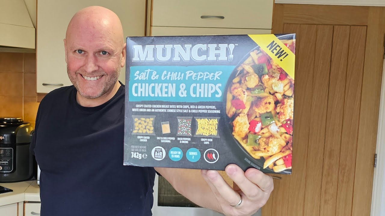 New MUNCH BOX Fakeaway Takeaway Review - YouTube