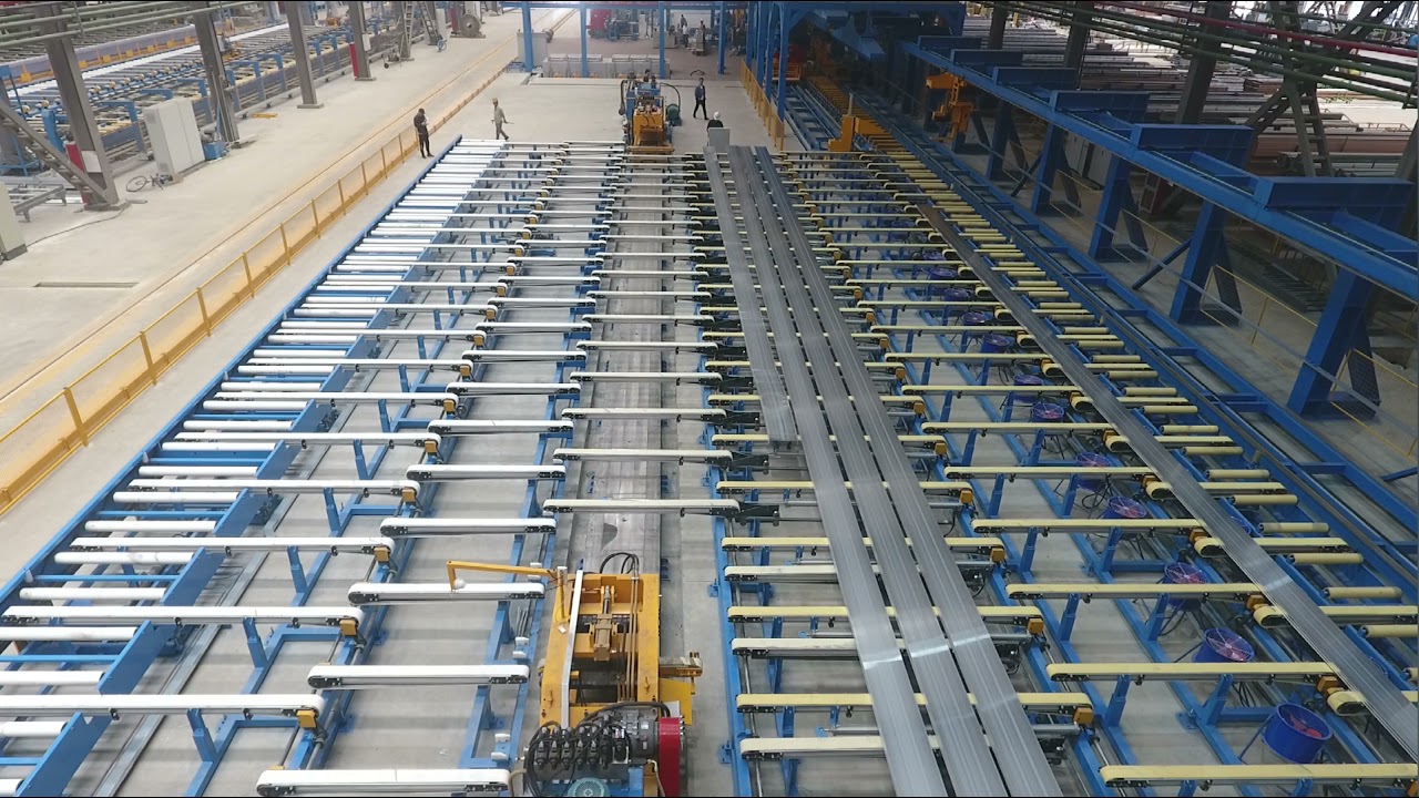 Automatic aluminium extrusion line by giansun (C part) - YouTube