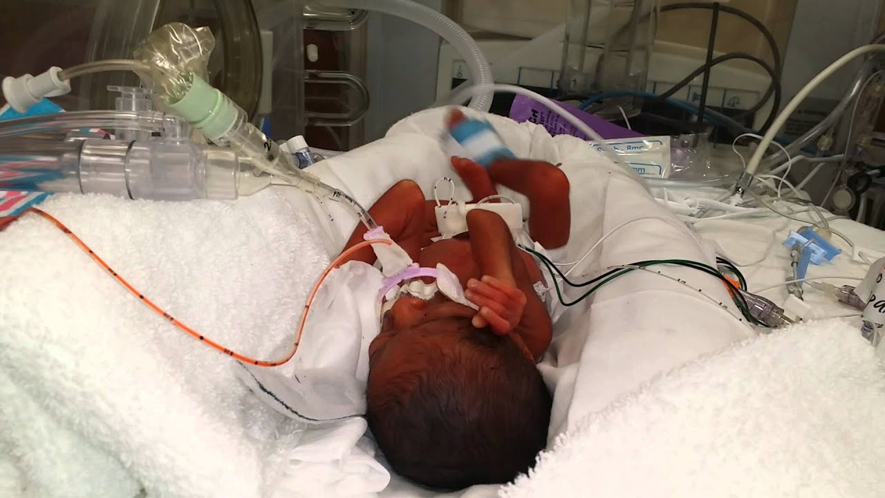 Tylor boy twin2 Iesha Listenbee - YouTube